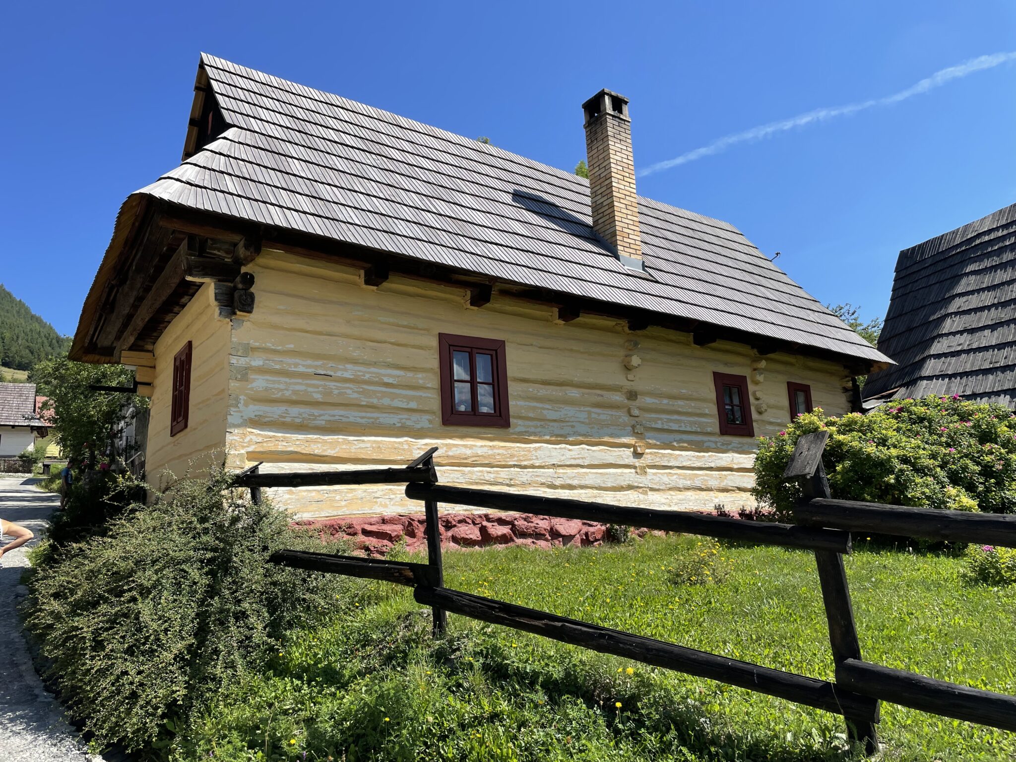 Vlkolínec – An Authentic UNESCO Village Located in the Clouds – Too ...